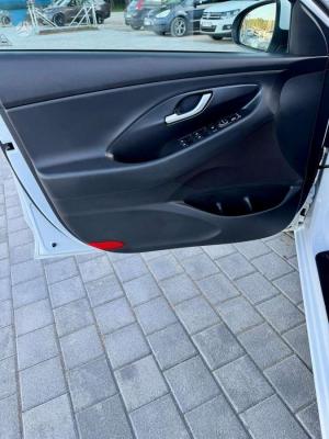 Balts Hyundai i30 2020 Kauņa, ar dzinēja tilpumu 1.60 L un nobraukumu 235 tūkst. km par 6900 €, foto 20 vietnē AUTOMOTO.COM.LV
