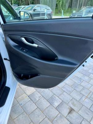 Balts Hyundai i30 2020 Kauņa, ar dzinēja tilpumu 1.60 L un nobraukumu 235 tūkst. km par 6900 €, foto 21 vietnē AUTOMOTO.COM.LV