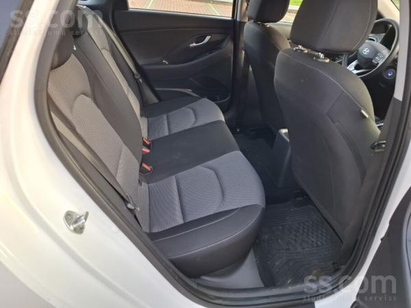 Balts Hyundai i30 2020 Rīga, ar dzinēja tilpumu 1.60 L un nobraukumu 117 tūkst. km par 7700 €, foto 9 vietnē AUTOMOTO.COM.LV