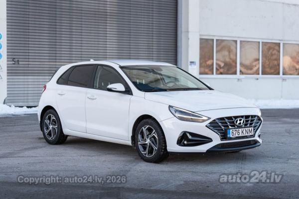 Balts Hyundai i30 2021 Tallina, ar dzinēja tilpumu 1.00 L un nobraukumu 46 tūkst. km par 13990 €, foto 1 vietnē AUTOMOTO.COM.LV