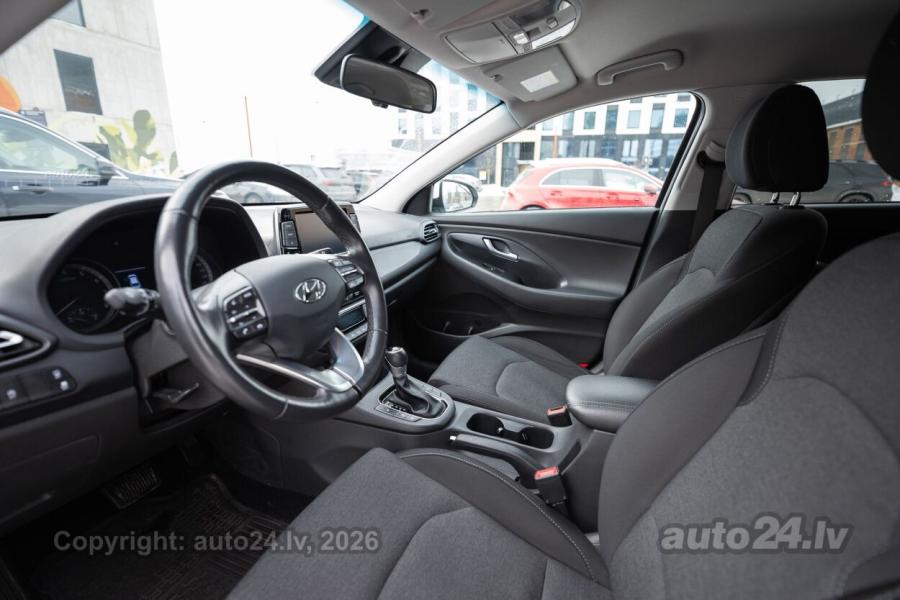 Balts Hyundai i30 2021 Tallina, ar dzinēja tilpumu 1.00 L un nobraukumu 46 tūkst. km par 13990 €, foto 10 vietnē AUTOMOTO.COM.LV