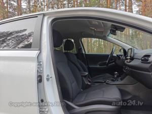 Balts Hyundai i30 2021 Tallina, ar dzinēja tilpumu 1.00 L un nobraukumu 47 tūkst. km par 13900 €, foto 11 vietnē AUTOMOTO.COM.LV