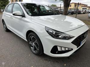 Белый Хендай i30 2021 в Таураге, объемом двигателя 1.60 л и пробегом 236 тыс. км за 8500 €, фото 4 на AUTOMOTO.COM.LV
