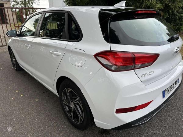Хендай i30 2021 в Таураге на AUTOMOTO.COM.LV Белый Хендай i30 2021 в Таураге, объемом двигателя 1.60 л и пробегом 236 тыс. км за 8500 €, фото 6 на AUTOMOTO.COM.LV