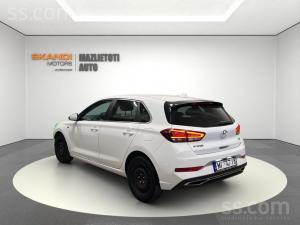 White Hyundai i30 2021 in Riga, with an engine capacity of 1.50 L and mileage of 34 thousand km for 14490 €, photo 5 on AUTOMOTO.COM.LV