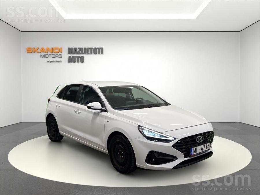 White Hyundai i30 2021 in Riga, with an engine capacity of 1.50 L and mileage of 34 thousand km for 14490 €, photo 9 on AUTOMOTO.COM.LV