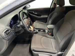 White Hyundai i30 2021 in Riga, with an engine capacity of 1.50 L and mileage of 34 thousand km for 14490 €, photo 11 on AUTOMOTO.COM.LV