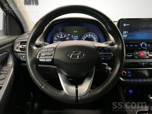 White Hyundai i30 2021 in Riga, with an engine capacity of 1.50 L and mileage of 34 thousand km for 14490 €, photo 12 on AUTOMOTO.COM.LV