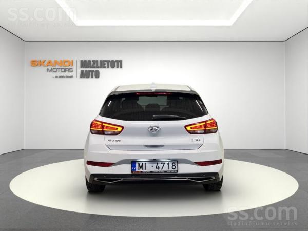 White Hyundai i30 2021 in Riga, with an engine capacity of 1.50 L and mileage of 34 thousand km for 14490 €, photo 6 on AUTOMOTO.COM.LV