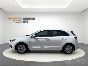 Balts Hyundai i30 2022 Rīga, ar dzinēja tilpumu 1.50 L un nobraukumu 72 tūkst. km par 12990 €, foto 4 vietnē AUTOMOTO.COM.LV