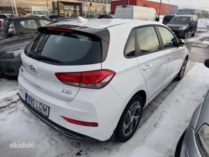 Balts Hyundai i30 2022 Tallina, ar dzinēja tilpumu 1.00 L un nobraukumu 38 tūkst. km par 15700 €, foto 4 vietnē AUTOMOTO.COM.LV