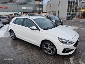 Balts Hyundai i30 2022 Tallina, ar dzinēja tilpumu 1.00 L un nobraukumu 38 tūkst. km par 15700 €, foto 6 vietnē AUTOMOTO.COM.LV