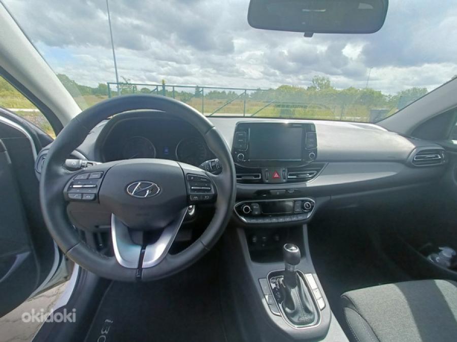 Balts Hyundai i30 2022 Tallina, ar dzinēja tilpumu 1.00 L un nobraukumu 38 tūkst. km par 15700 €, foto 10 vietnē AUTOMOTO.COM.LV
