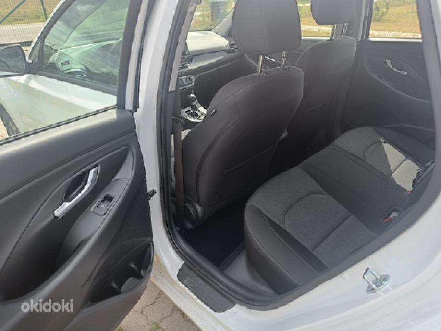 Balts Hyundai i30 2022 Tallina, ar dzinēja tilpumu 1.00 L un nobraukumu 38 tūkst. km par 15700 €, foto 13 vietnē AUTOMOTO.COM.LV