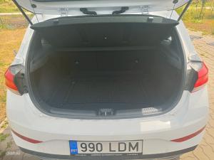 Balts Hyundai i30 2022 Tallina, ar dzinēja tilpumu 1.00 L un nobraukumu 38 tūkst. km par 15700 €, foto 15 vietnē AUTOMOTO.COM.LV