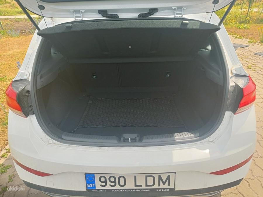 Balts Hyundai i30 2022 Tallina, ar dzinēja tilpumu 1.00 L un nobraukumu 38 tūkst. km par 15700 €, foto 15 vietnē AUTOMOTO.COM.LV