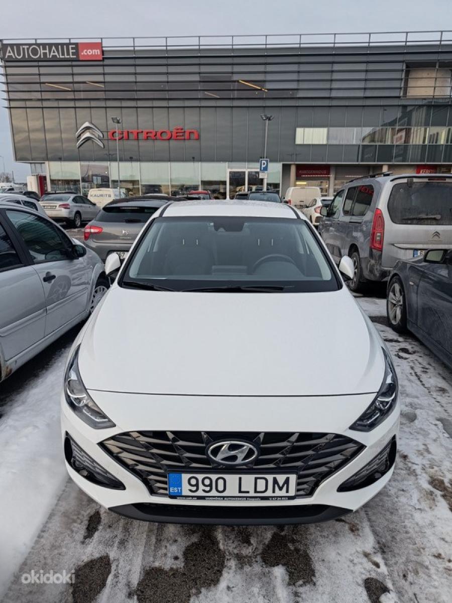 Balts Hyundai i30 2022 Tallina, ar dzinēja tilpumu 1.00 L un nobraukumu 38 tūkst. km par 15700 €, foto 17 vietnē AUTOMOTO.COM.LV