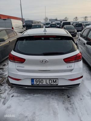Balts Hyundai i30 2022 Tallina, ar dzinēja tilpumu 1.00 L un nobraukumu 38 tūkst. km par 15700 €, foto 19 vietnē AUTOMOTO.COM.LV