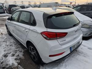 Balts Hyundai i30 2022 Tallina, ar dzinēja tilpumu 1.00 L un nobraukumu 38 tūkst. km par 15700 €, foto 20 vietnē AUTOMOTO.COM.LV