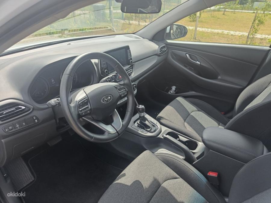 Balts Hyundai i30 2022 Tallina, ar dzinēja tilpumu 1.00 L un nobraukumu 38 tūkst. km par 15700 €, foto 21 vietnē AUTOMOTO.COM.LV