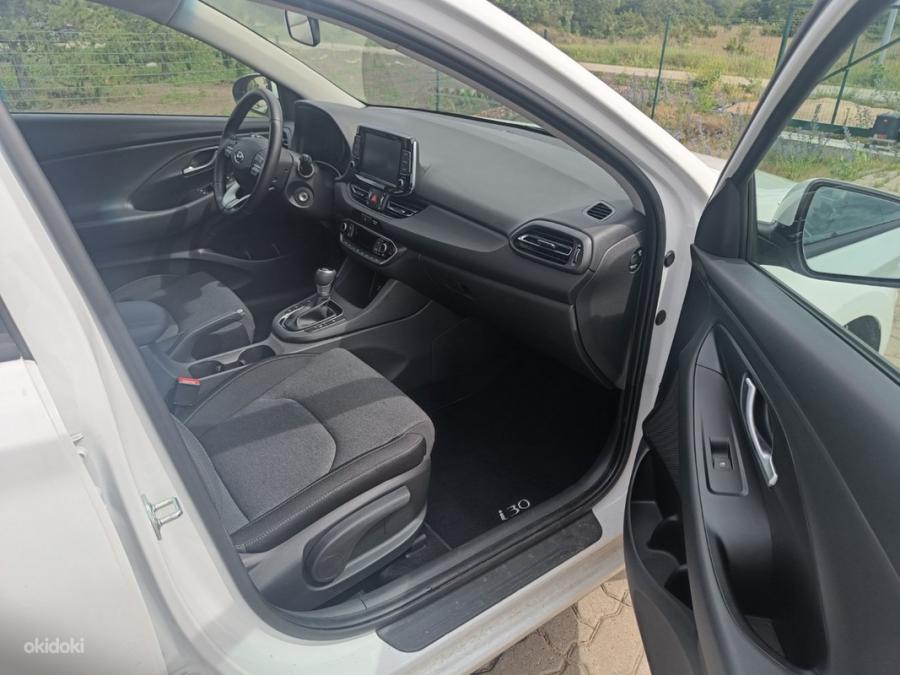 Balts Hyundai i30 2022 Tallina, ar dzinēja tilpumu 1.00 L un nobraukumu 38 tūkst. km par 15700 €, foto 23 vietnē AUTOMOTO.COM.LV