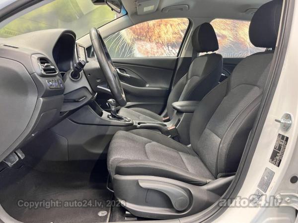 Balts Hyundai i30 2023 Tallina, ar dzinēja tilpumu 1.00 L un nobraukumu 39 tūkst. km par 17400 €, foto 8 vietnē AUTOMOTO.COM.LV