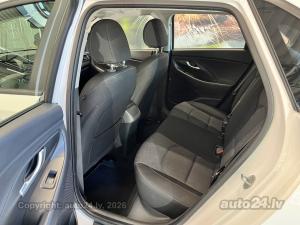 Balts Hyundai i30 2023 Tallina, ar dzinēja tilpumu 1.00 L un nobraukumu 46 tūkst. km par 16500 €, foto 5 vietnē AUTOMOTO.COM.LV