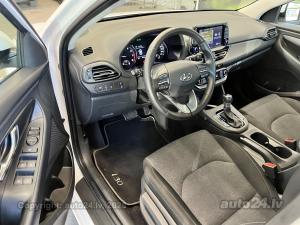 Balts Hyundai i30 2023 Tallina, ar dzinēja tilpumu 1.00 L un nobraukumu 46 tūkst. km par 16500 €, foto 7 vietnē AUTOMOTO.COM.LV