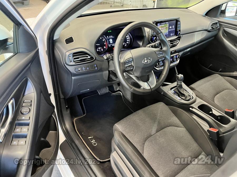 Balts Hyundai i30 2023 Tallina, ar dzinēja tilpumu 1.00 L un nobraukumu 46 tūkst. km par 16500 €, foto 7 vietnē AUTOMOTO.COM.LV