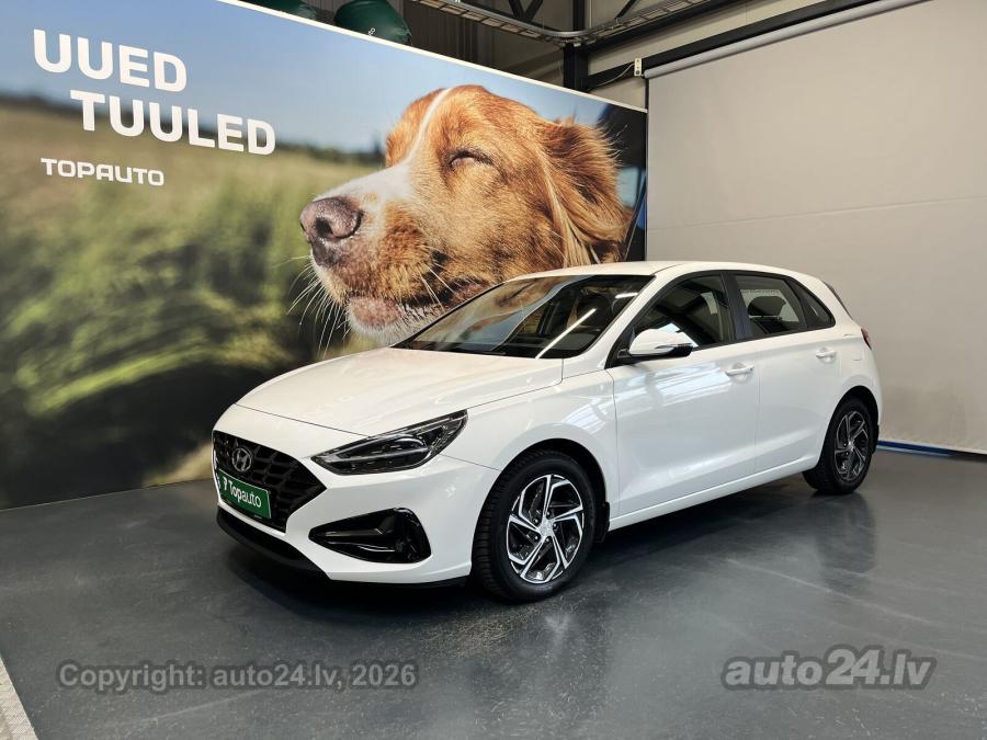 Белый Хендай i30 2023 в Таллин, объемом двигателя 1.00 л и пробегом 50 тыс. км за 17900 €, фото 1 на AUTOMOTO.COM.LV