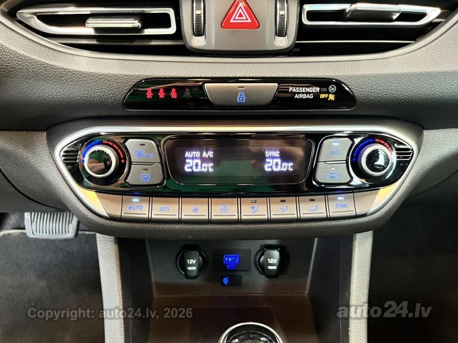 Белый Хендай i30 2023 в Таллин, объемом двигателя 1.00 л и пробегом 50 тыс. км за 17900 €, фото 16 на AUTOMOTO.COM.LV
