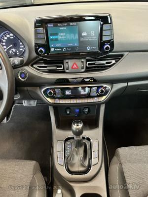 Белый Хендай i30 2023 в Таллин, объемом двигателя 1.00 л и пробегом 50 тыс. км за 17900 €, фото 18 на AUTOMOTO.COM.LV
