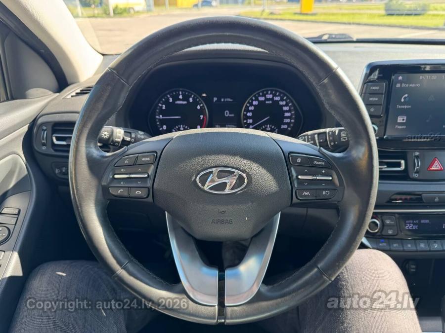 Белый Хендай i30 2023 в Нарва, объемом двигателя 1.00 л и пробегом 57 тыс. км за 15990 €, фото 10 на AUTOMOTO.COM.LV