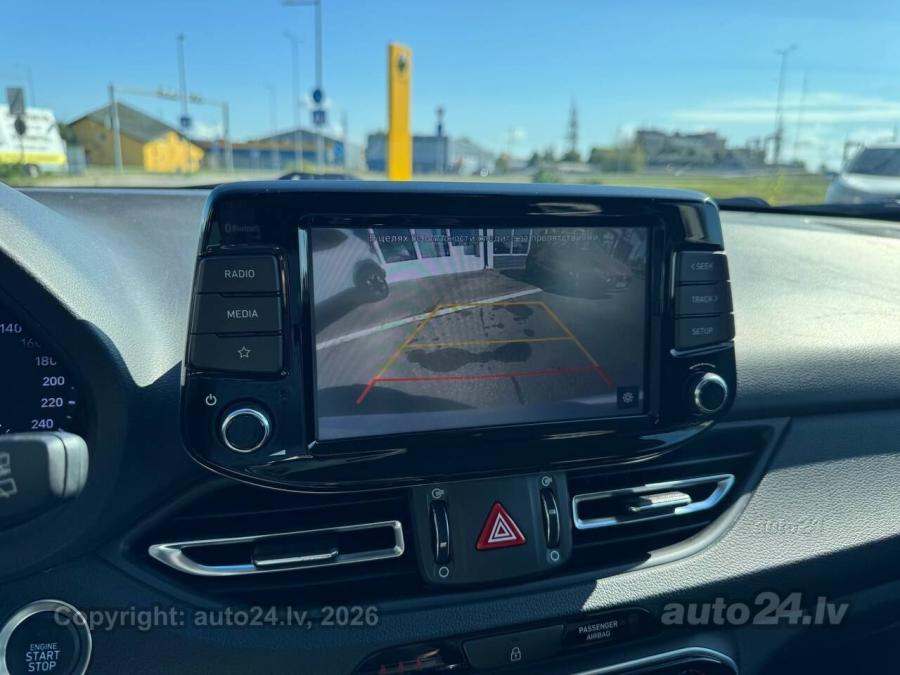 Белый Хендай i30 2023 в Нарва, объемом двигателя 1.00 л и пробегом 57 тыс. км за 15990 €, фото 15 на AUTOMOTO.COM.LV