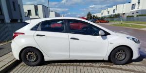 Белый Хендай i30 2013 в Вильнюс, объемом двигателя 1.40 л и пробегом 323 тыс. км за 2850 €, фото 7 на AUTOMOTO.COM.LV