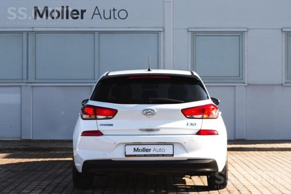 White Hyundai i30 2020 in Ventspils, with an engine capacity of 1.60 L and mileage of 123 thousand km for 7750 €, photo 4 on AUTOMOTO.COM.LV