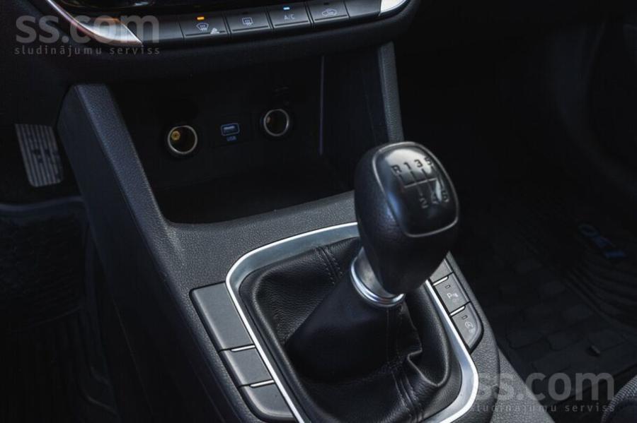 Белый Хендай i30 2020 в Вентспилс, объемом двигателя 1.60 л и пробегом 123 тыс. км за 7750 €, фото 19 на AUTOMOTO.COM.LV