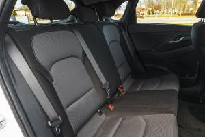 White Hyundai i30 2020 in Ventspils, with an engine capacity of 1.60 L and mileage of 123 thousand km for 7000 €, photo 24 on AUTOMOTO.COM.LV
