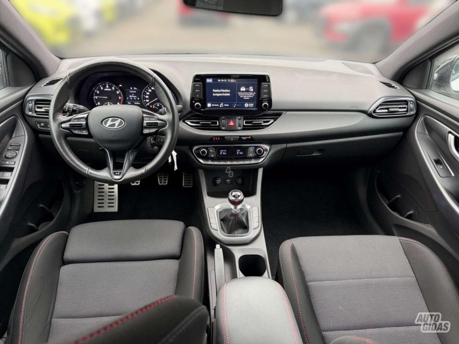 Balts Hyundai i30 2024 Kauņa, ar dzinēja tilpumu 1.00 L un nobraukumu 17 tūkst. km par 22735 €, foto 11 vietnē AUTOMOTO.COM.LV