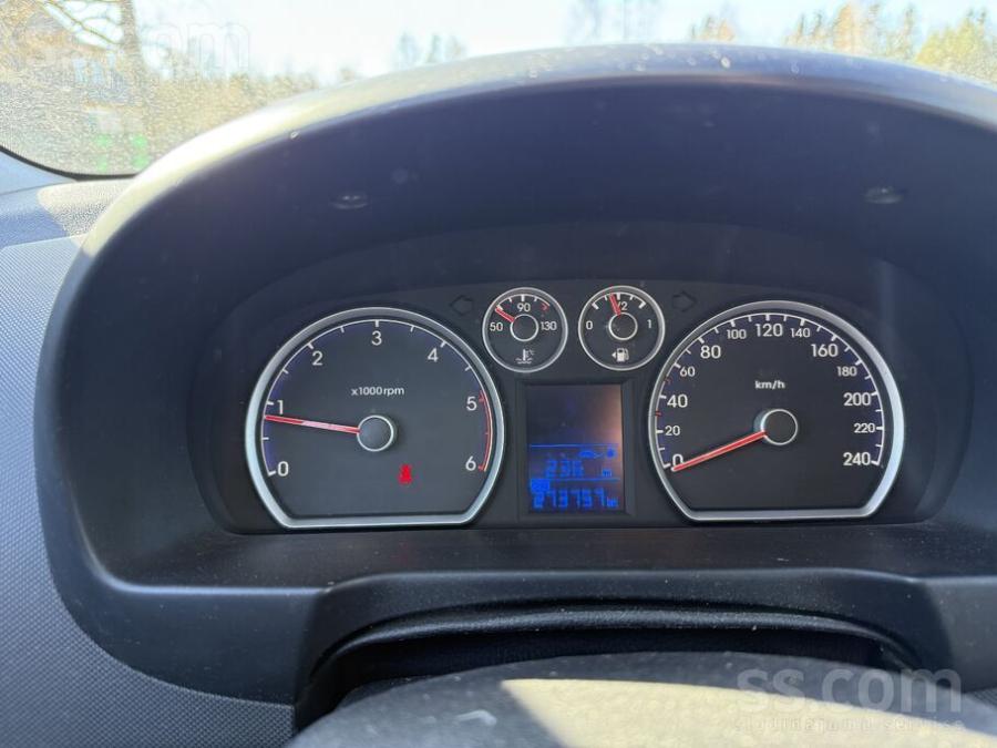 Белый Хендай i30 2009 в Рига, объемом двигателя 1.60 л и пробегом 275 тыс. км за 2100 €, фото 14 на AUTOMOTO.COM.LV