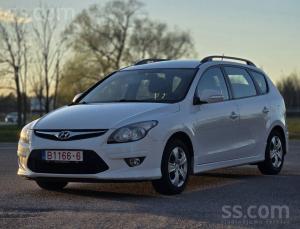 Белый Хендай i30 2010 в Лиепая, объемом двигателя 1.60 л и пробегом 289 тыс. км за 3250 €, фото 3 на AUTOMOTO.COM.LV