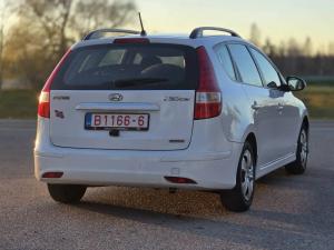 Белый Хендай i30 2010 в Гробиня, объемом двигателя 1.60 л и пробегом 289 тыс. км за 3250 €, фото 7 на AUTOMOTO.COM.LV