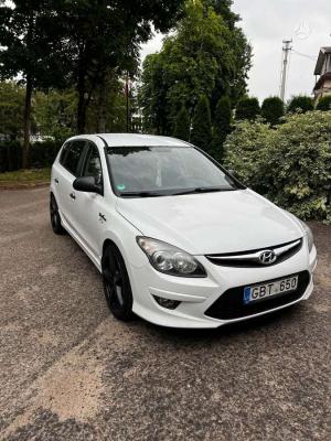 Белый Хендай i30 2010 в Каунас, объемом двигателя 1.60 л и пробегом 253 тыс. км за 800 €, фото 4 на AUTOMOTO.COM.LV