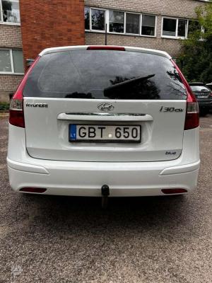Белый Хендай i30 2010 в Каунас, объемом двигателя 1.60 л и пробегом 253 тыс. км за 800 €, фото 6 на AUTOMOTO.COM.LV