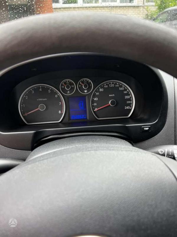 Белый Хендай i30 2010 в Каунас, объемом двигателя 1.60 л и пробегом 253 тыс. км за 800 €, фото 9 на AUTOMOTO.COM.LV