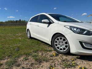 Белый Хендай i30 2012 в Таллин, объемом двигателя 1.60 л и пробегом 372 тыс. км за 3700 €, фото 4 на AUTOMOTO.COM.LV
