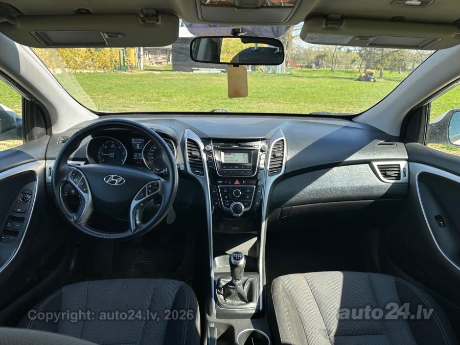 Белый Хендай i30 2012 в Таллин, объемом двигателя 1.60 л и пробегом 372 тыс. км за 3700 €, фото 9 на AUTOMOTO.COM.LV