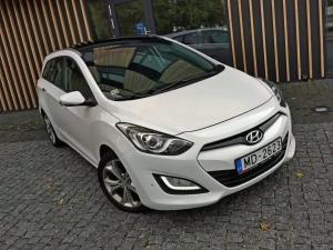 White Hyundai i30 2012 in Riga, with an engine capacity of 1.60 L and mileage of 179 thousand km for 6750 €, photo 4 on AUTOMOTO.COM.LV