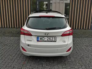 White Hyundai i30 2012 in Riga, with an engine capacity of 1.60 L and mileage of 179 thousand km for 6750 €, photo 7 on AUTOMOTO.COM.LV
