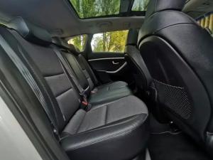 White Hyundai i30 2012 in Riga, with an engine capacity of 1.60 L and mileage of 179 thousand km for 6750 €, photo 12 on AUTOMOTO.COM.LV